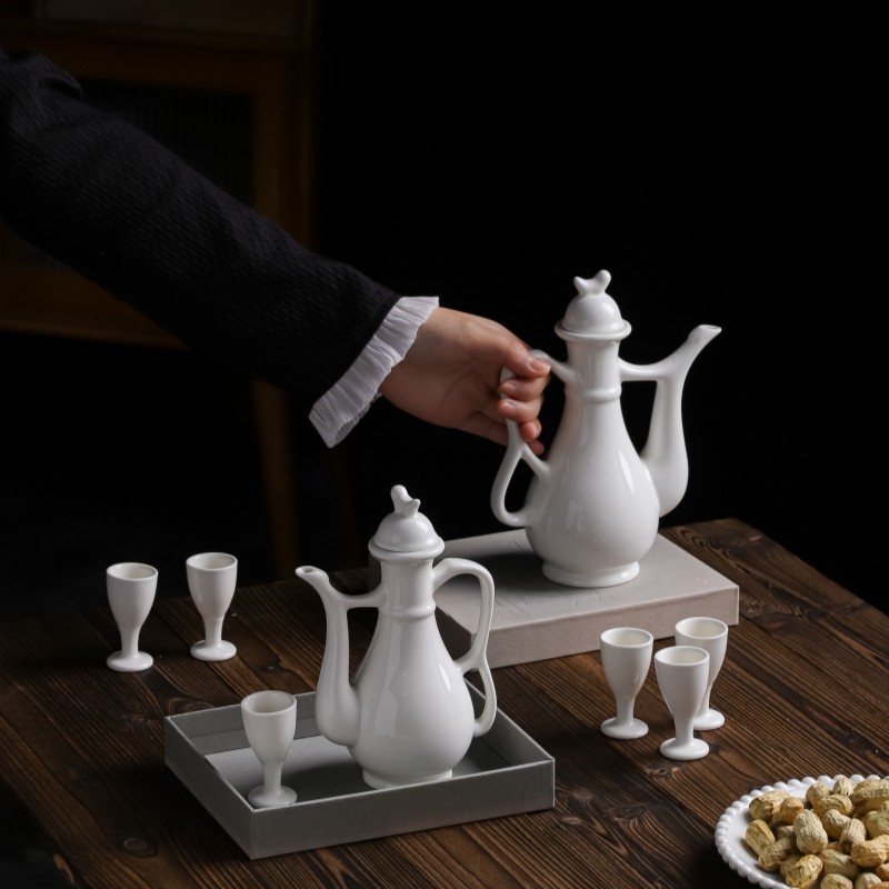 Shuai Ceramic Wine Pot Set - 250ml Retro White Wine Bottle with Glasses