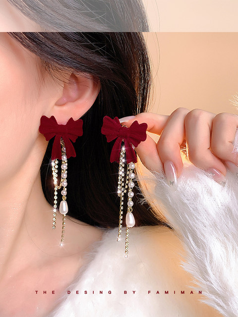 New Year's festive red velvet ear clip without ear pierced women autumn ...