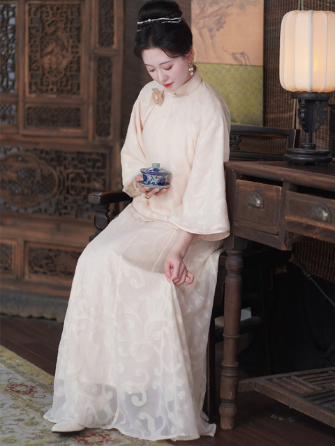 Hua Yu's retro flat cut down large sleeves cheongsam split upper and ...