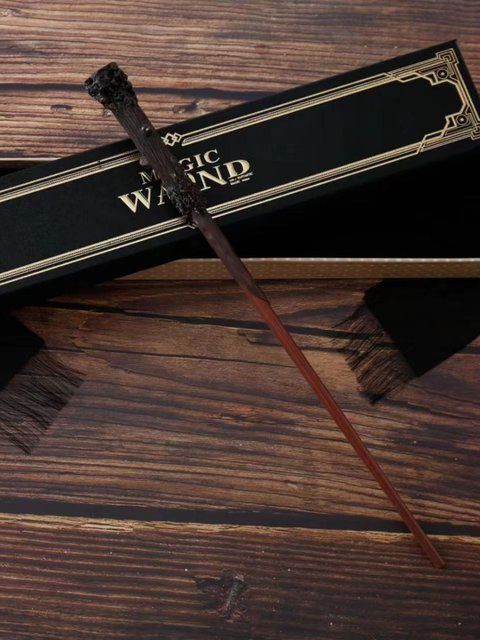 Fire-breathing Harry's wand shoots fireballs Elderberry magic wand ...