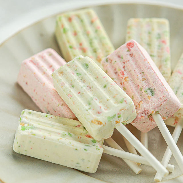 Internet celebrity ice cream, popping candy, lollipop, children's milk ...