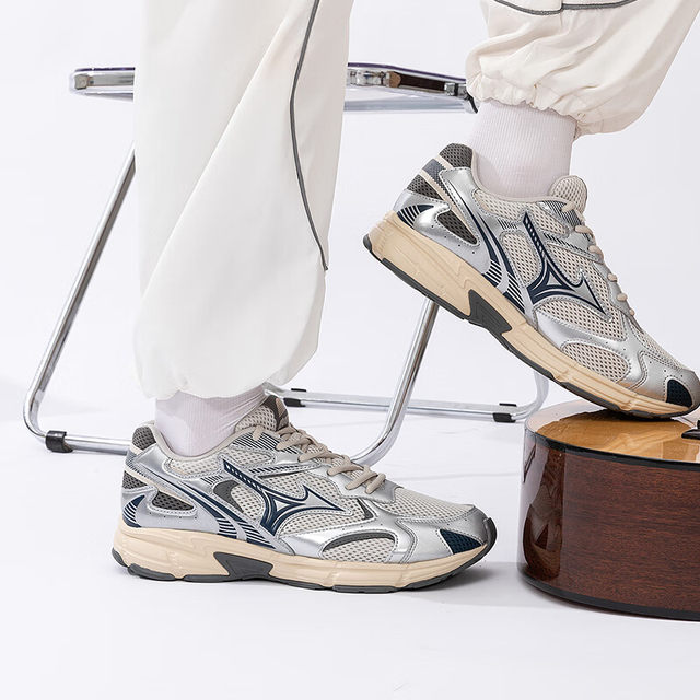 Mizuno Mizuno silver running shoes New arrival official website men's ...