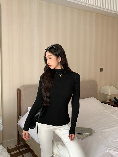 Pencil Raspberry niche design half-high neck base T-shirt for women's ...