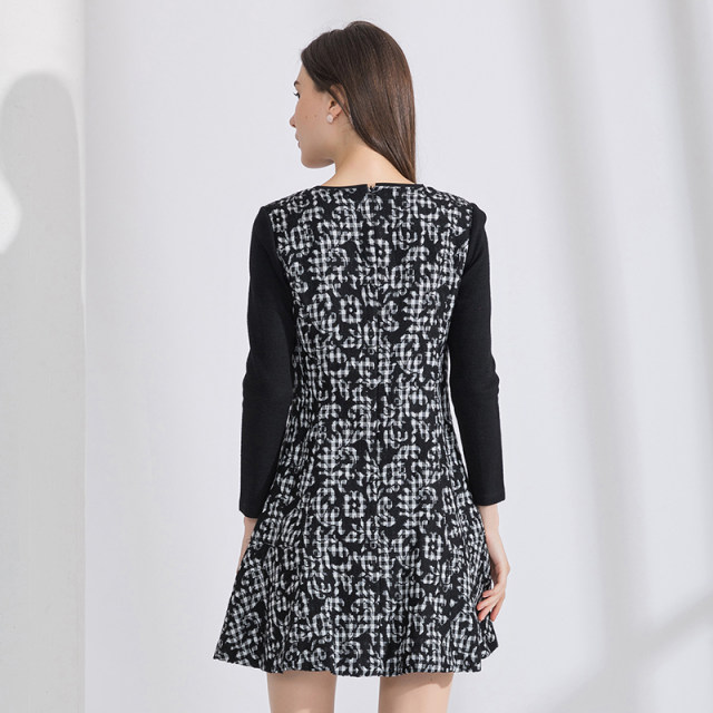 During the famous teacher Lu Qiu and winter, a dress with a dress in ...