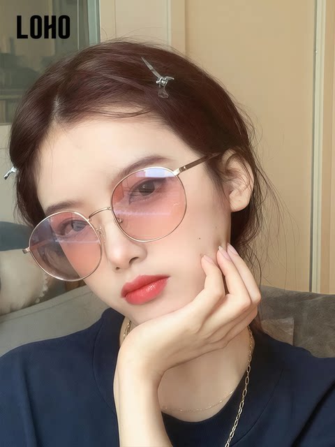 LOHO street shot of women's 25 new style ins big face slimming gradient pink blush seaside ...