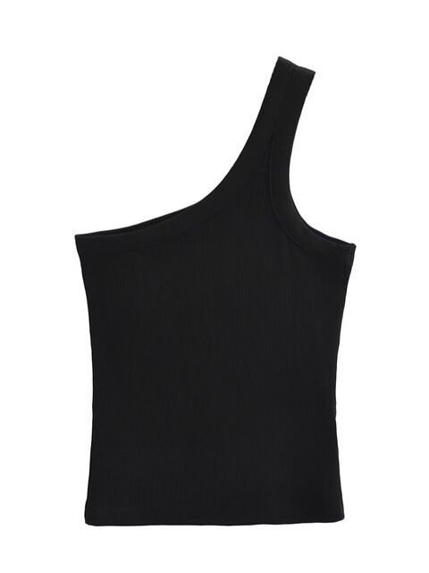 Street shot of sexy contrasting sloping shoulders and collarbone ...