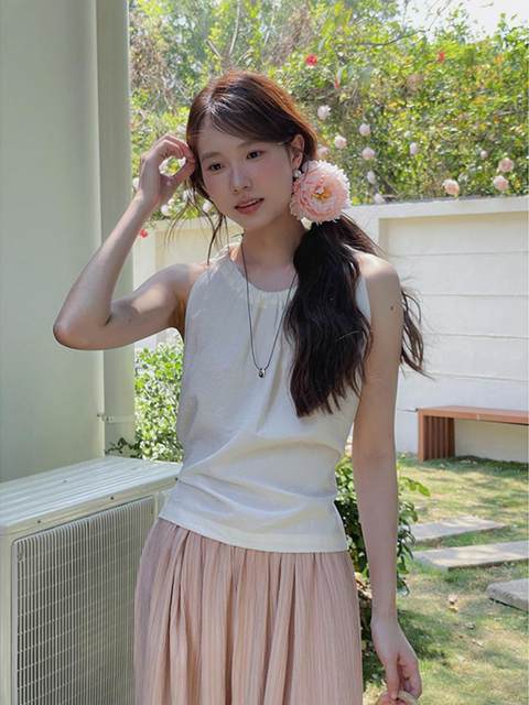 Design-sensory halter vest women's clothing 2025 summer new pleated strap sleeveless top N979B