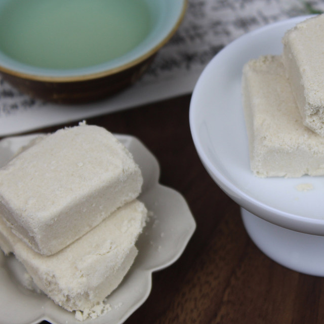 Liu Ruizhai Osmanthus Cake Longjing Tea Cake Hangzhou specialty pastry ...