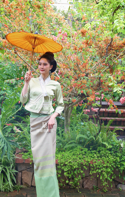 Yunnan version of the Dai Dai clothing women's suit autumn models new ...