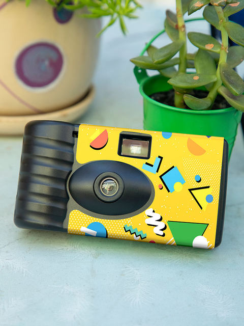 The new Fuji Kodak retro disposable film camera Memphis style without ...