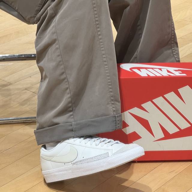 Nike Blazer Low '77 Vintage Men and Women's Men and Women's Same wear ...