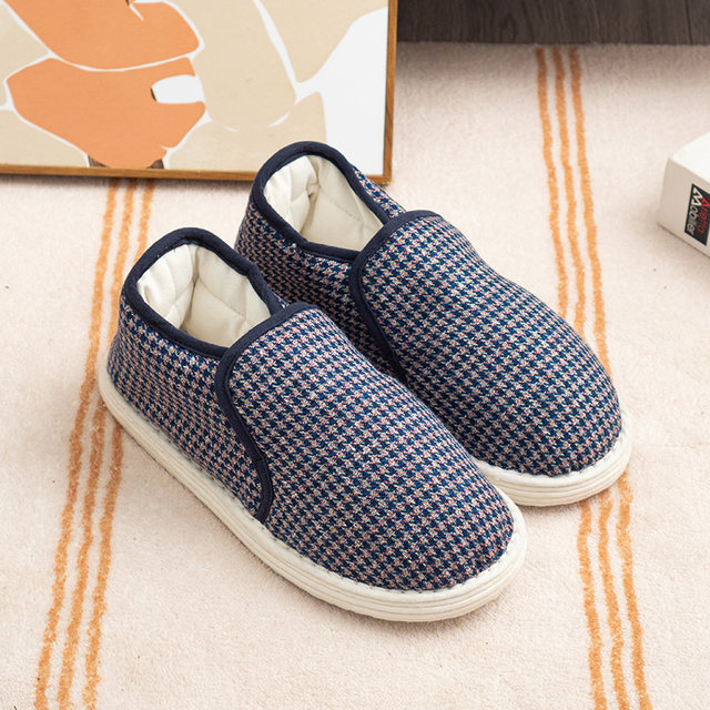 Old Beijing thousand-layer cloth shoes for men and women, plus velvet ...