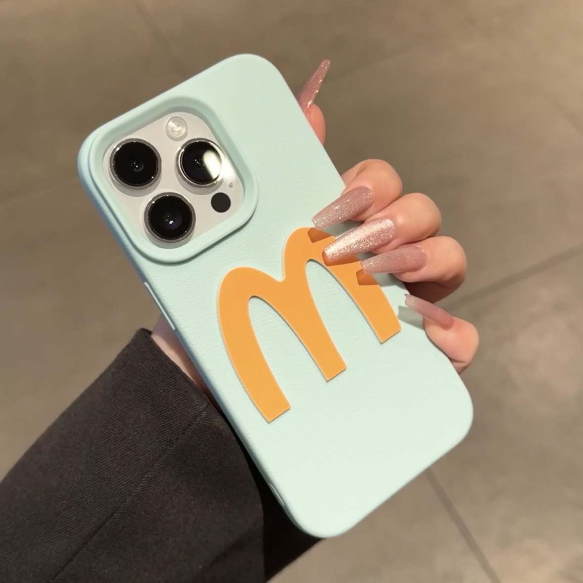 Three-dimensional M letter Maimen suitable for Apple 15ProMax mobile ...