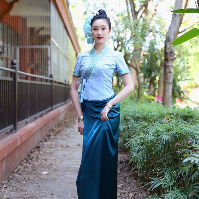 Xishuangbanna Dai clothing summer short-sleeved slim fashion simple ...