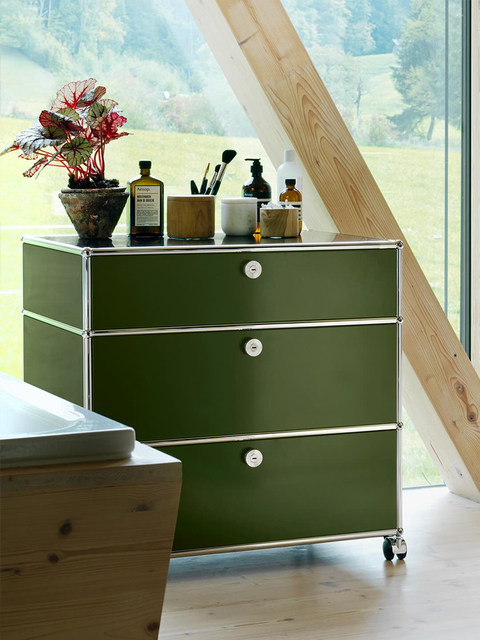 Second-hand USM module sideboard against the wall integrated storage ...