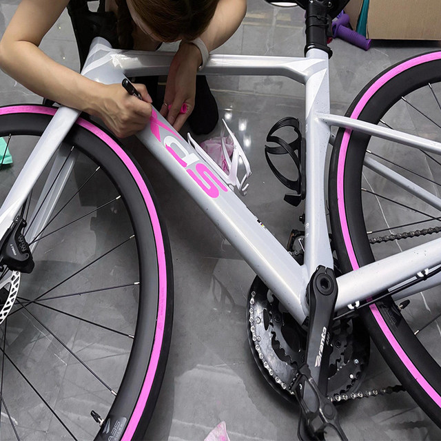 Road car tire color changing pen tire wheel hub paint pen touch-up pen ...