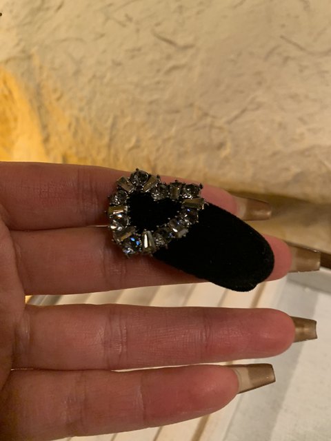 Very beautiful! Love diamond-set black flocking hair clip side clip ...