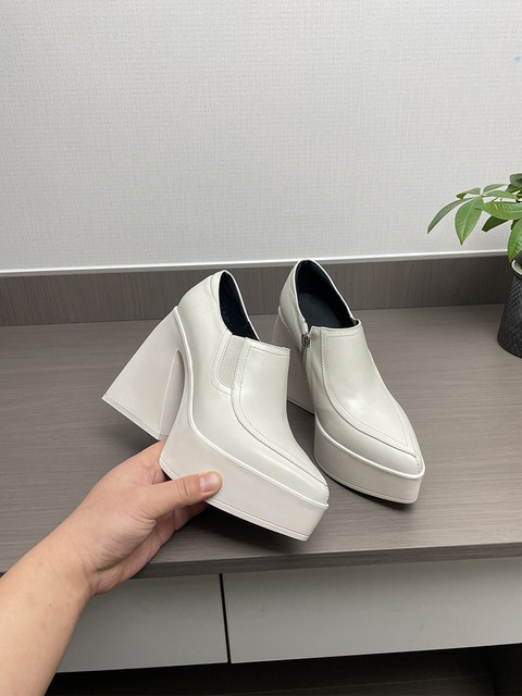 DE LI European station special-shaped heel niche single shoes for women ...