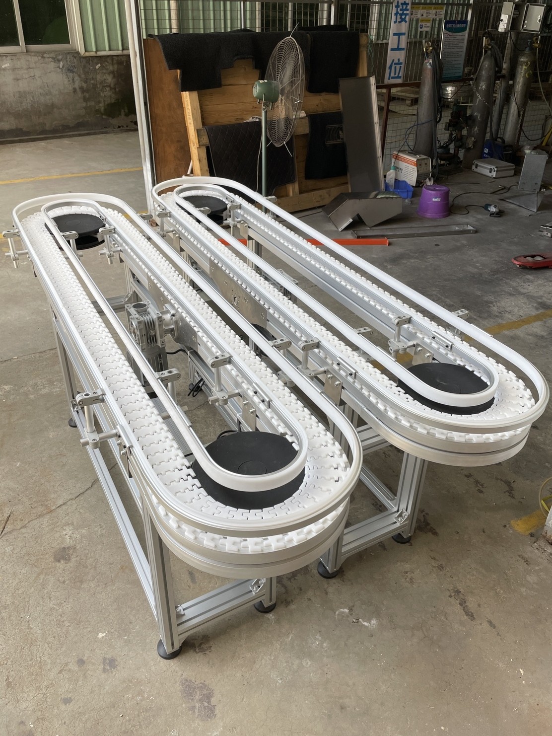 Plastic Flexible Chain Conveyor - U-Shape & 90 Degree Bending