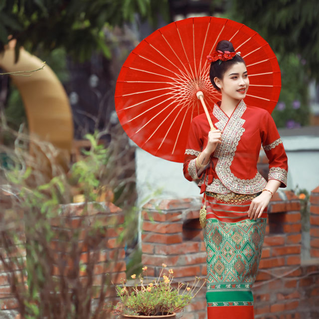 Shabali Dai clothing Classic Dai style wine red wedding clothing ...