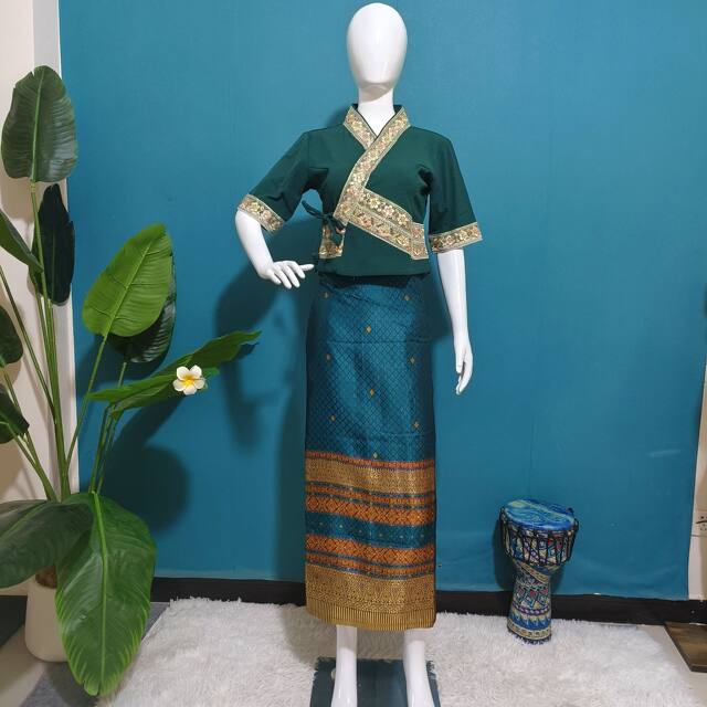 Summer new Dai clothing female internet celebrity same style Dai suit ...