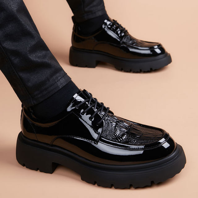 Leather shoes men's thick sole black round toe retro British style 2025 ...