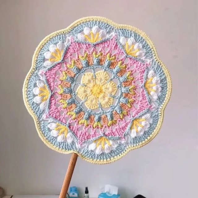 Wool crochet ancient-style round fan DIY material package hand-knitted ...