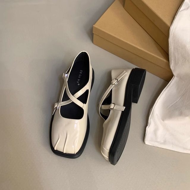 Cuckoo House women's shoes 2024 new square toe cross-belt pleated retro ...