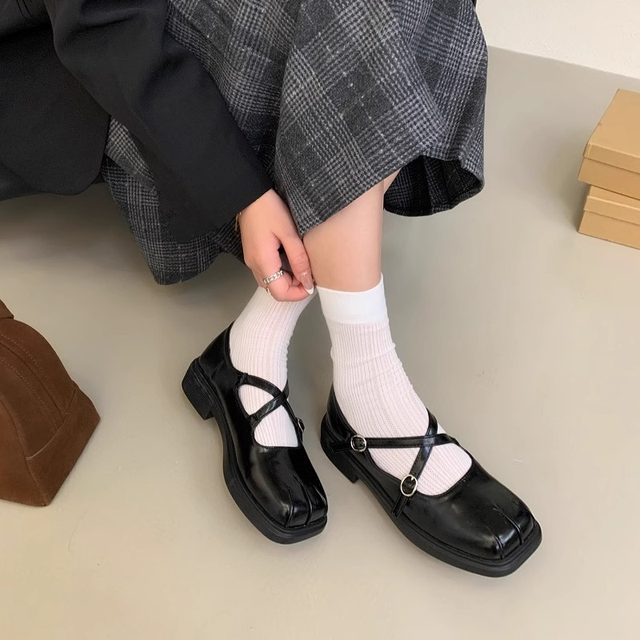 Cuckoo House women's shoes 2024 new square toe cross-belt pleated retro ...