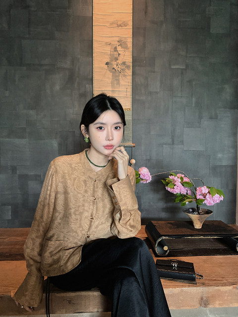 Zhang Beibei's Eco-Friendly Dyeing Process Embossed Jacquard New ...