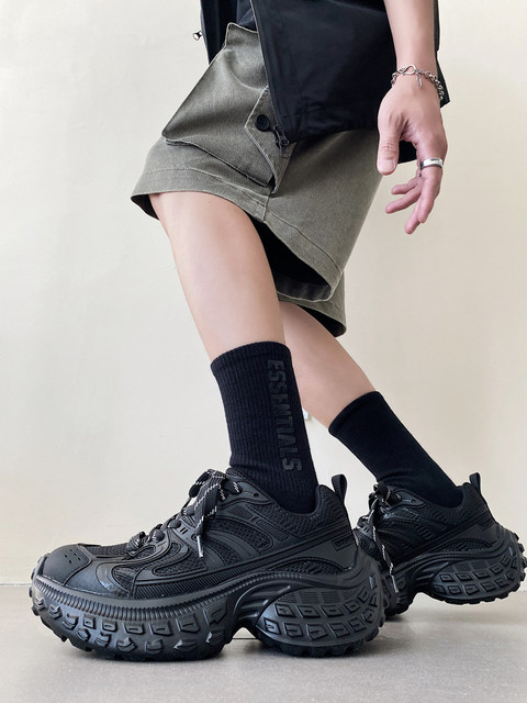 Two points of romance, new winter style thickened fashionable sports ...