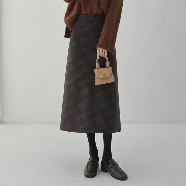 Wool wool skirt women's winter 2024 new high -waisted A -shaped checkered skirt temperament is ...