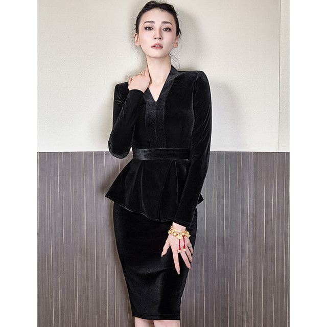 2024 Autumn New Style V-neck Ruffle Slim Fit Velvet Belly Covering Top ...