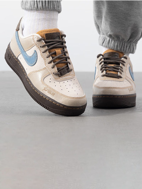 Nike Women's AF1 Air Force One Classic Retro Versatile Comfortable ...