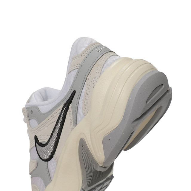 Nike Nike Women Wnikeal8 Sneakers/Sports Casual Shoes FJ3794-103