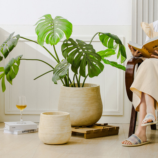 Luxurious and Sophisticated Vintage-Style Large Magnesium Clay Flower ...