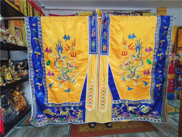 Taoist supplies Kowloon robes, yellow high-gong robes, large sleeves ...