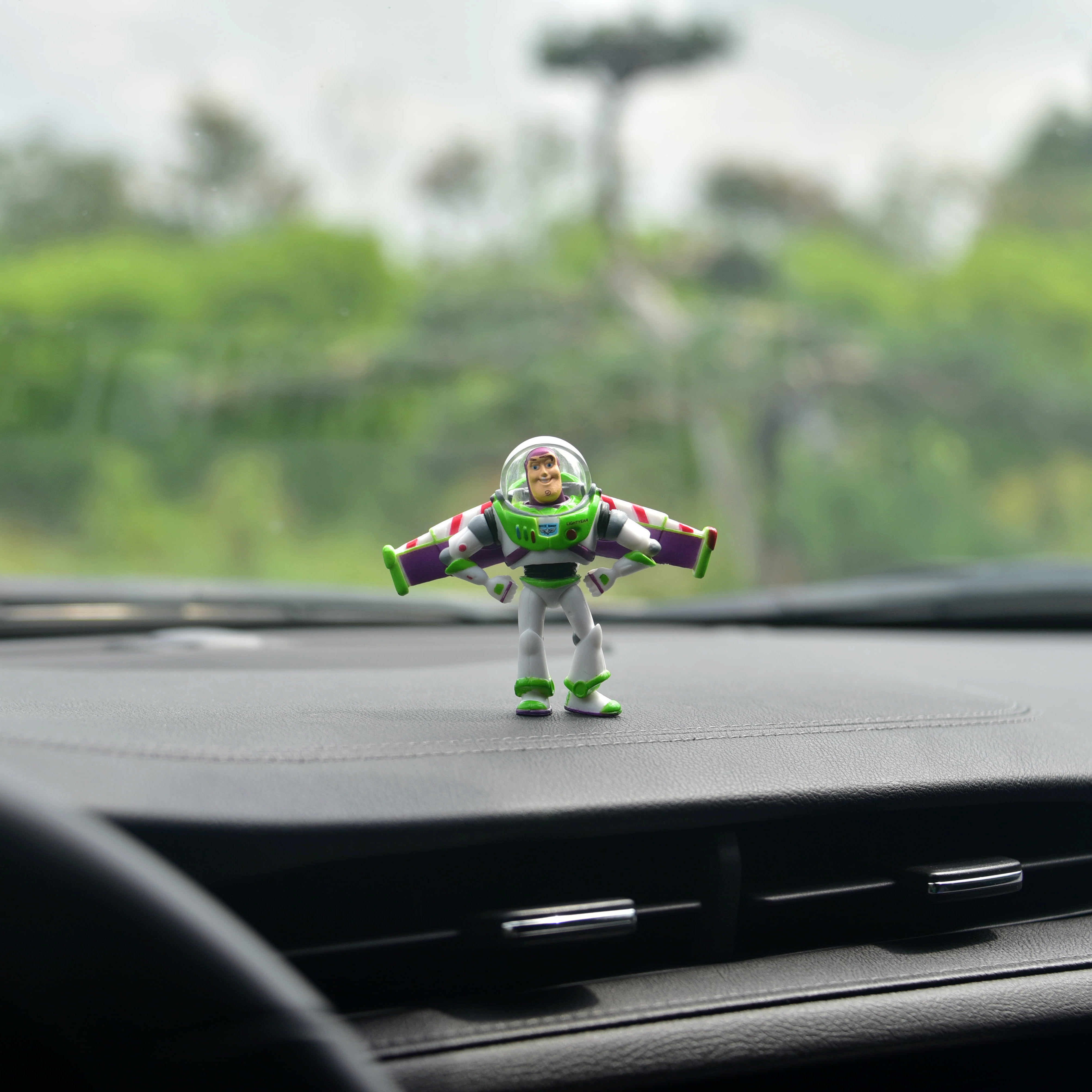 Toy Story Buzz Lightyear Car Center Console Ornament Cute Cartoon Doll ...