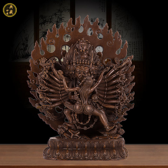 The statue of the Great Wife De Vajra Buddha, the authentic ornament of ...