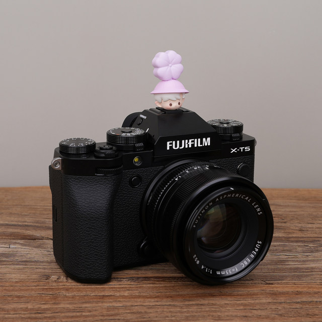 Authentic Dessert Bubble Mart camera hot shoe cover suitable for Canon R50 Fuji XT5 Nikon Z30 ...