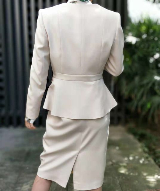 WEILIER tailor-made broadcast host clothing photogenic beige skirt ...