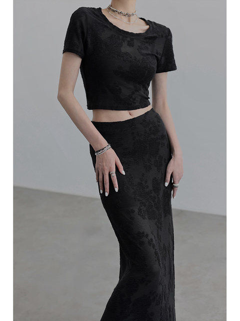 Unable to imagine x Mrs. Chen CHENTAITAI Knitted Tile Flower Short Sleeve