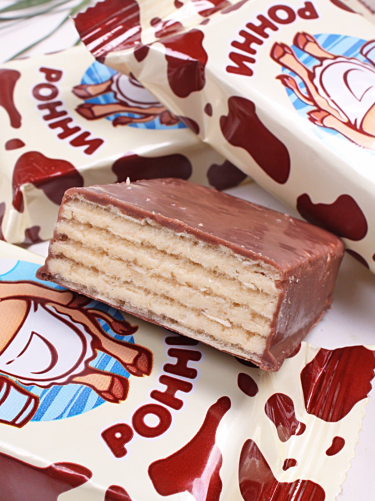 Biskut Wafer Lembu Besar Rusia Pohhn - Sandwic Coklat - 528g
