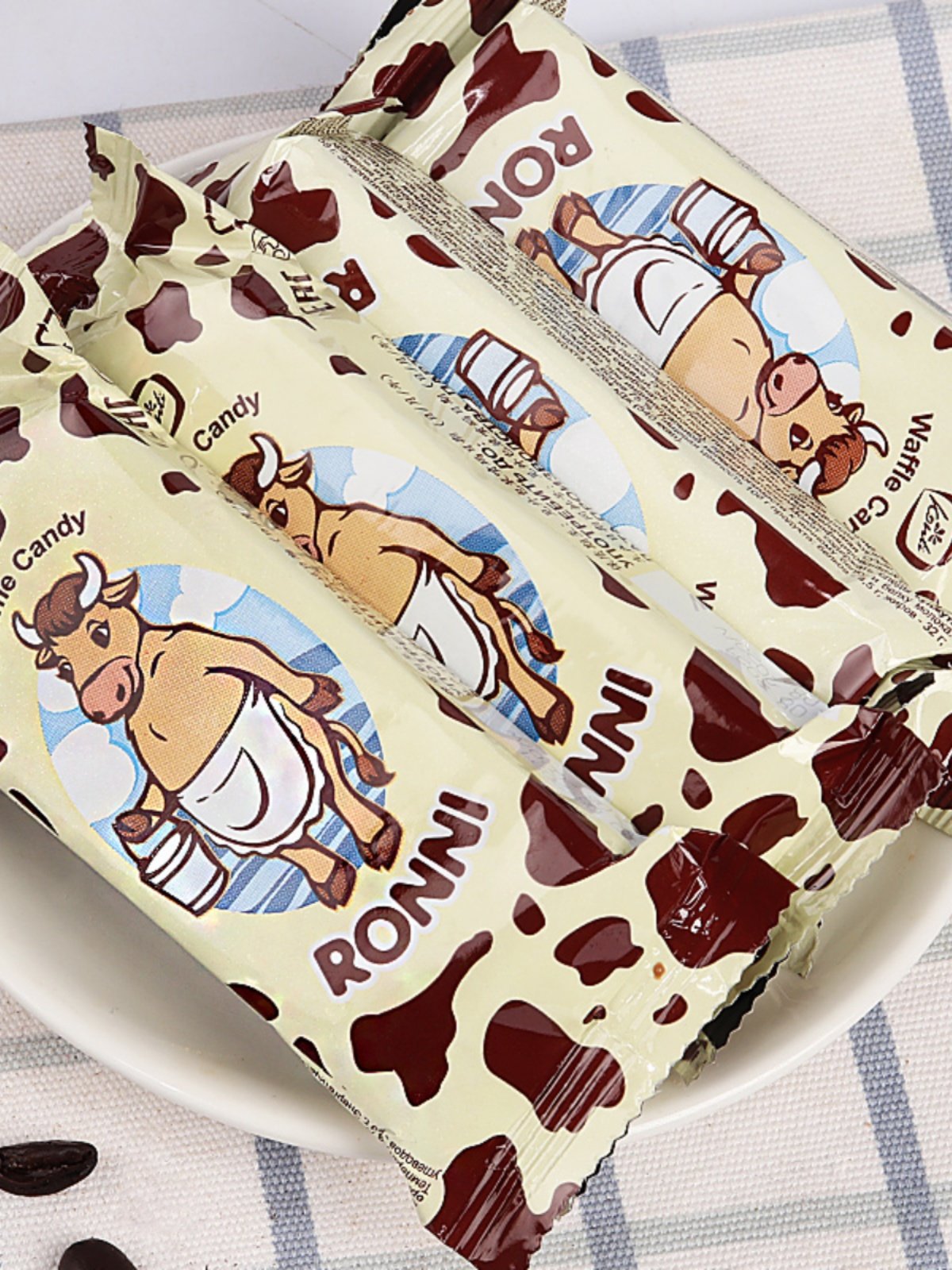 Biskut Wafer Lembu Besar Rusia Pohhn - Sandwic Coklat - 528g