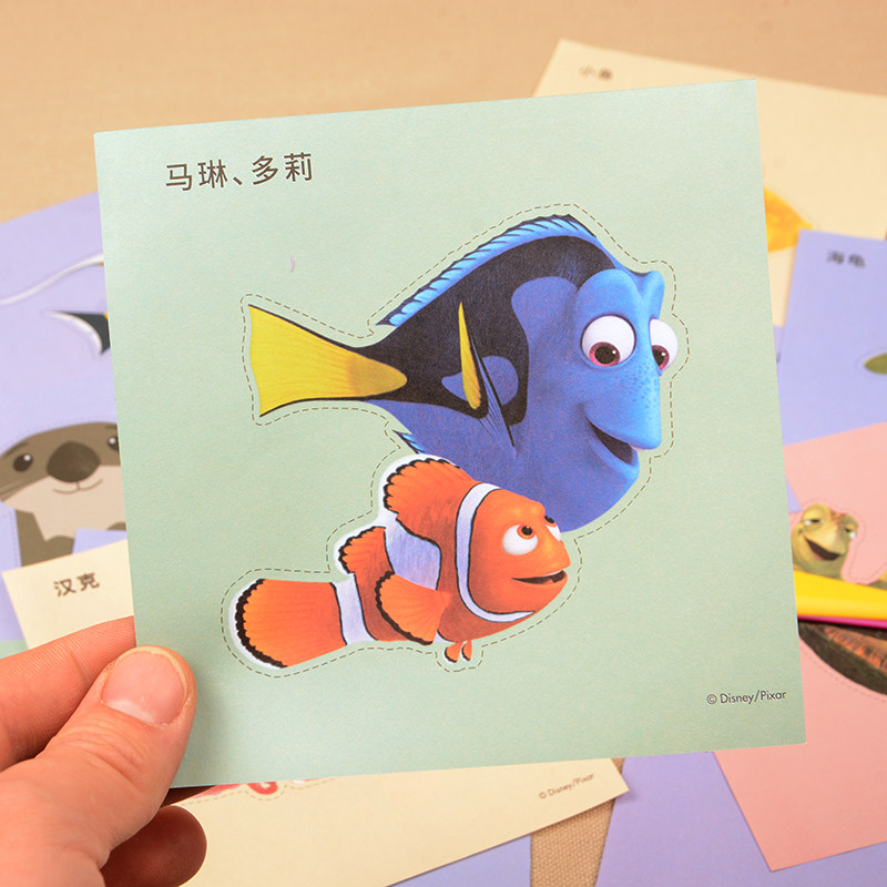 Kniha na vystřihování z papíru Hledá se Nemo - DIY Origami sada pro děti