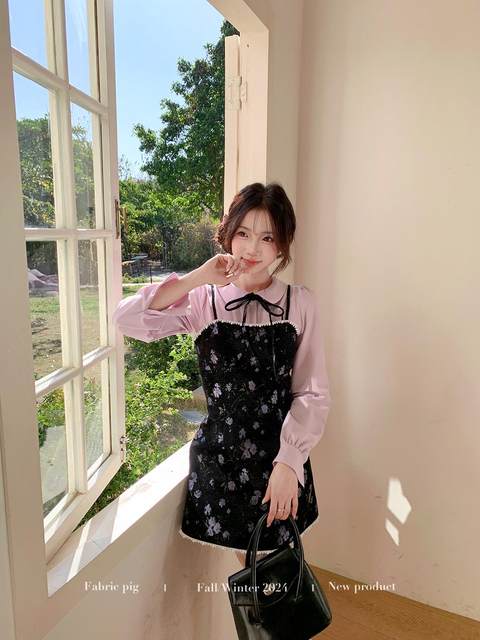 Fabric pig, blueberry fruit tree, Korean floral suspender dress, women ...