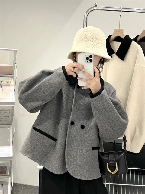 Autumn and winter new style small fragrant style contrasting double-sided wool coat short style ...