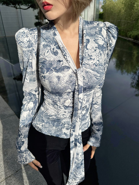 XULU original autumn crystal yarn three-dimensional pressing tape base shirt fashionable ...