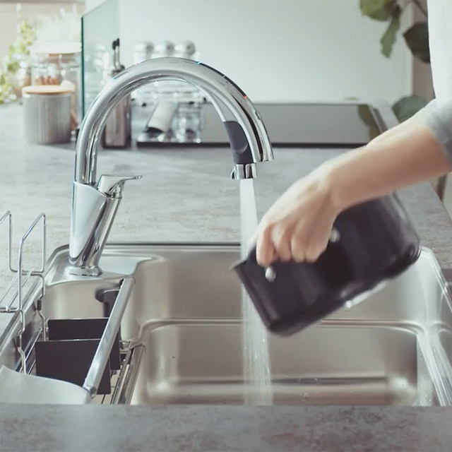 Japan LIXIL Inax Inax Kitchen Sink Sensing Sensing Rotating Cold and ...