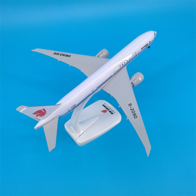 20cm China International Aviation B777 aircraft model swing with wheel ...